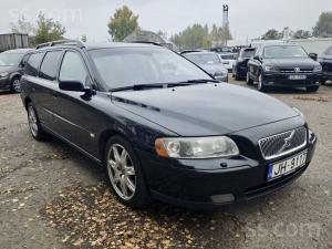 Black Volvo V70 2006 in Riga, with an engine capacity of 2.40 L and mileage of 0 thousand km for 1790 €, photo 1 on AUTOMOTO.COM.LV