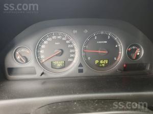 Black Volvo V70 2006 in Riga, with an engine capacity of 2.40 L and mileage of 0 thousand km for 1790 €, photo 13 on AUTOMOTO.COM.LV