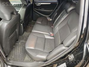 Black Volvo V70 2006 in Riga, with an engine capacity of 2.40 L and mileage of 0 thousand km for 1790 €, photo 15 on AUTOMOTO.COM.LV