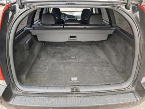 Black Volvo V70 2006 in Riga, with an engine capacity of 2.40 L and mileage of 0 thousand km for 1790 €, photo 19 on AUTOMOTO.COM.LV