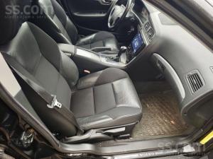 Black Volvo V70 2006 in Riga, with an engine capacity of 2.40 L and mileage of 0 thousand km for 1790 €, photo 20 on AUTOMOTO.COM.LV
