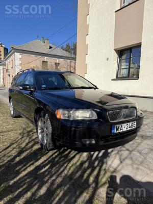 Melns Volvo V70 2007 Rīga, ar dzinēja tilpumu 2.40 L un nobraukumu 390 tūkst. km par 6200 €, foto 7 vietnē AUTOMOTO.COM.LV