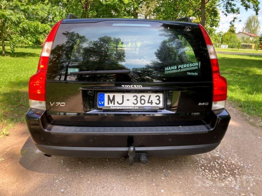 Black Volvo V70 2007 in Jelgava, with an engine capacity of 2.40 L and mileage of 349 thousand km for 5700 €, photo 5 on AUTOMOTO.COM.LV