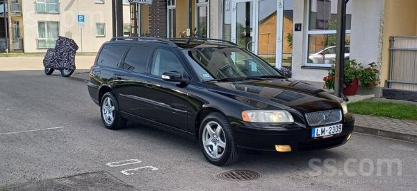 Melns Volvo V70 2007 Rīga, ar dzinēja tilpumu 2.40 L un nobraukumu 396 tūkst. km par 2450 €, foto 4 vietnē AUTOMOTO.COM.LV