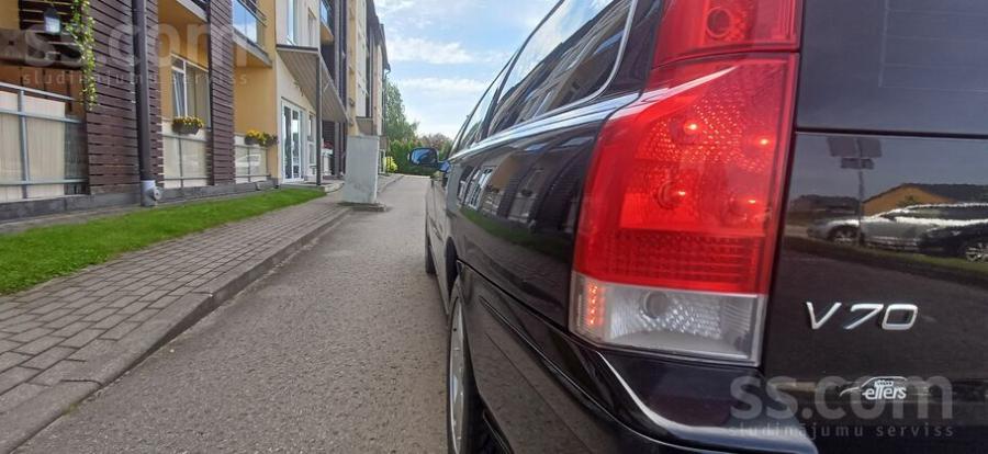 Melns Volvo V70 2007 Rīga, ar dzinēja tilpumu 2.40 L un nobraukumu 396 tūkst. km par 2450 €, foto 10 vietnē AUTOMOTO.COM.LV