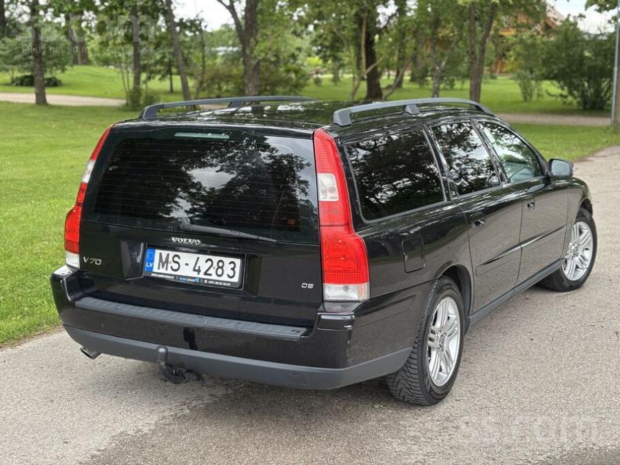 Melns Volvo V70 2007 Jelgava, ar dzinēja tilpumu 2.40 L un nobraukumu 320 tūkst. km par 800 €, foto 4 vietnē AUTOMOTO.COM.LV