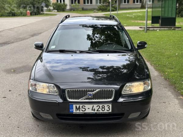 Melns Volvo V70 2007 Jelgava, ar dzinēja tilpumu 2.40 L un nobraukumu 320 tūkst. km par 800 €, foto 5 vietnē AUTOMOTO.COM.LV