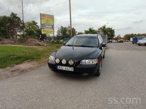 Melns Volvo V70 2007 Talsi, ar dzinēja tilpumu 2.40 L un nobraukumu 300 tūkst. km par 2650 €, foto 4 vietnē AUTOMOTO.COM.LV