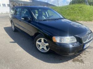 Black Volvo V70 2007 in Aluksne, with an engine capacity of 2.40 L and mileage of 361 thousand km for 1850 €, photo 3 on AUTOMOTO.COM.LV