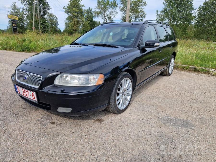 Melns Volvo V70 2007 Ogre, ar dzinēja tilpumu 2.40 L un nobraukumu 197 tūkst. km par 3970 €, foto 1 vietnē AUTOMOTO.COM.LV
