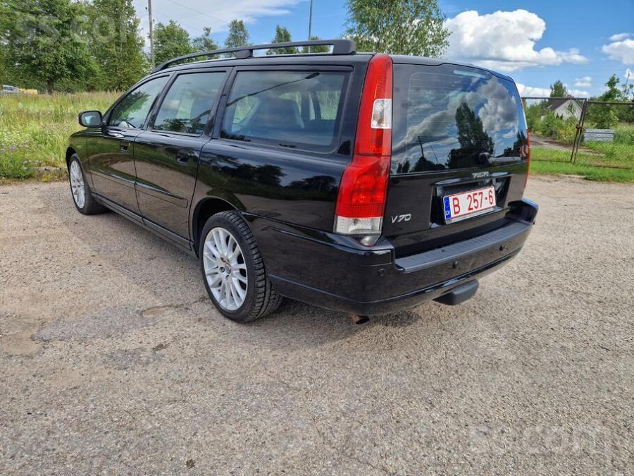 Melns Volvo V70 2007 Ogre, ar dzinēja tilpumu 2.40 L un nobraukumu 197 tūkst. km par 3970 €, foto 4 vietnē AUTOMOTO.COM.LV