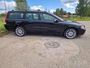 Melns Volvo V70 2007 Ogre, ar dzinēja tilpumu 2.40 L un nobraukumu 197 tūkst. km par 3970 €, foto 7 vietnē AUTOMOTO.COM.LV