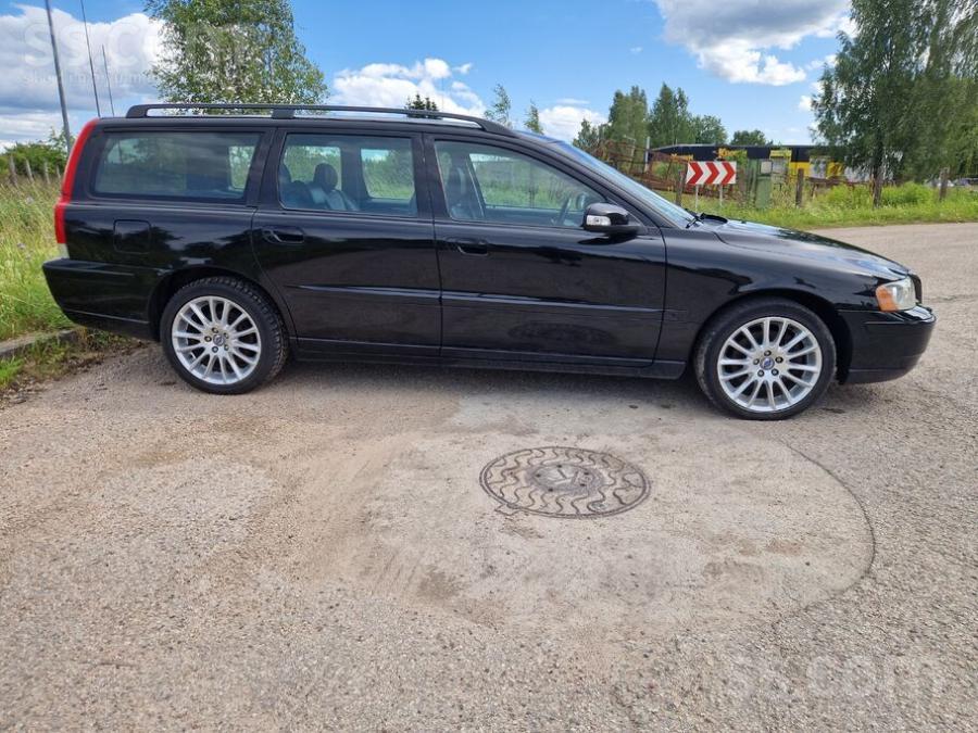 Melns Volvo V70 2007 Ogre, ar dzinēja tilpumu 2.40 L un nobraukumu 197 tūkst. km par 3970 €, foto 7 vietnē AUTOMOTO.COM.LV