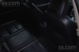 Black Volvo V70 2007 in Jelgava, with an engine capacity of 2.40 L and mileage of 452 thousand km for 3550 €, photo 8 on AUTOMOTO.COM.LV