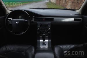 Black Volvo V70 2007 in Jelgava, with an engine capacity of 2.40 L and mileage of 452 thousand km for 3550 €, photo 9 on AUTOMOTO.COM.LV