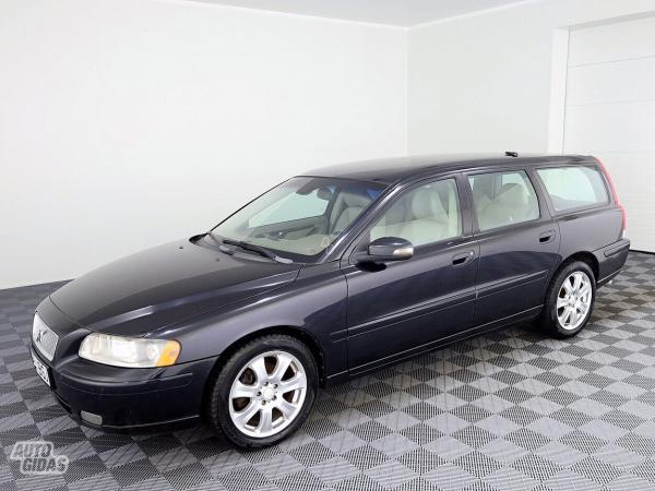 Black Volvo V70 2007 in Tallinn, with an engine capacity of 2.40 L and mileage of 253 thousand km for 1799 €, photo 2 on AUTOMOTO.COM.LV