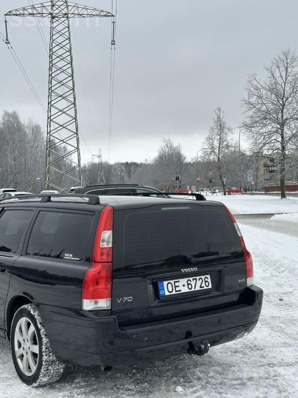 Melns Volvo V70 2007 Rīga, ar dzinēja tilpumu 2.40 L un nobraukumu 339 tūkst. km par 3500 €, foto 3 vietnē AUTOMOTO.COM.LV