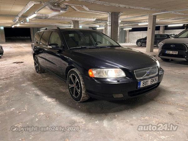 Melns Volvo V70 2007 Tallina, ar dzinēja tilpumu 2.40 L un nobraukumu 374 tūkst. km par 3450 €, foto 4 vietnē AUTOMOTO.COM.LV