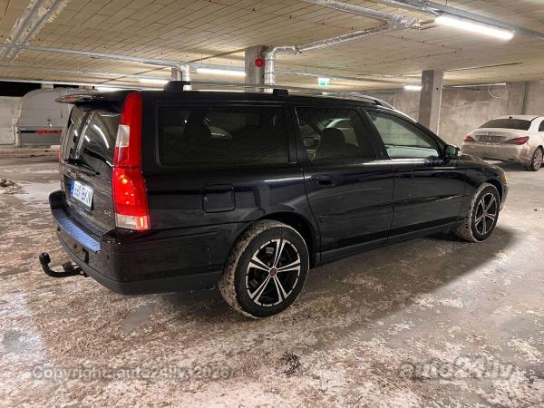 Melns Volvo V70 2007 Tallina, ar dzinēja tilpumu 2.40 L un nobraukumu 374 tūkst. km par 3450 €, foto 5 vietnē AUTOMOTO.COM.LV