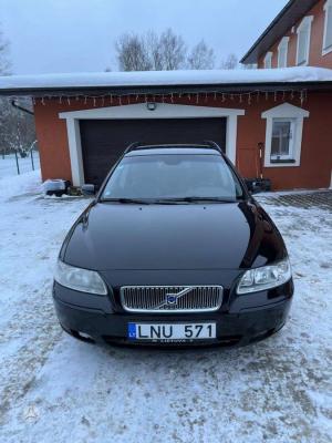 Melns Volvo V70 2007 Trakai, ar dzinēja tilpumu 2.40 L un nobraukumu 450 tūkst. km par 2550 €, foto 2 vietnē AUTOMOTO.COM.LV