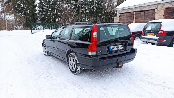 Melns Volvo V70 2007 Širvintos, ar dzinēja tilpumu 2.40 L un nobraukumu 265 tūkst. km par 2550 €, foto 7 vietnē AUTOMOTO.COM.LV