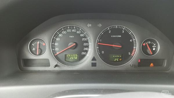 Melns Volvo V70 2007 Širvintos, ar dzinēja tilpumu 2.40 L un nobraukumu 265 tūkst. km par 2550 €, foto 10 vietnē AUTOMOTO.COM.LV