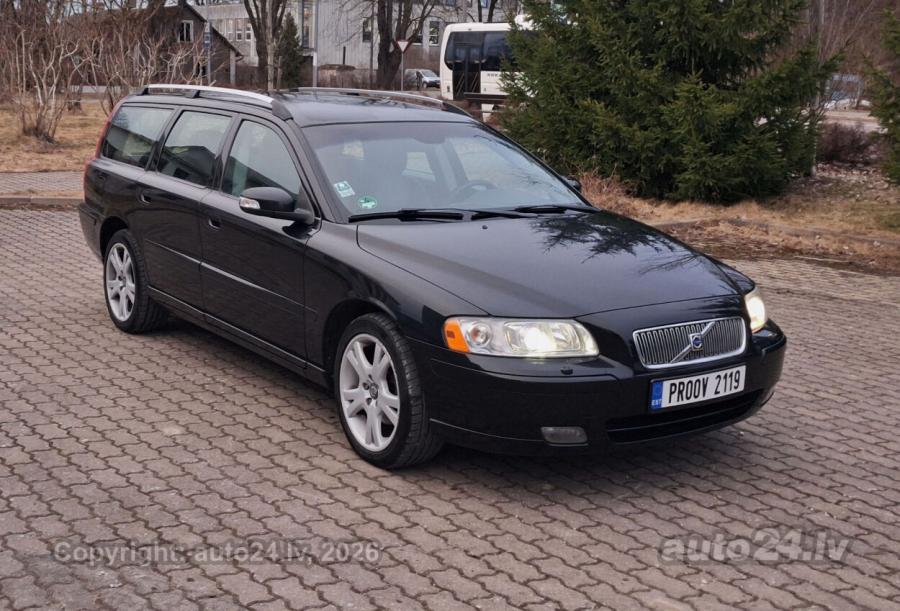 Melns Volvo V70 2007 Paide, ar dzinēja tilpumu 0.00 L un nobraukumu 384 tūkst. km par 3450 €, foto 1 vietnē AUTOMOTO.COM.LV