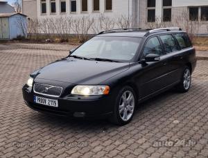 Melns Volvo V70 2007 Paide, ar dzinēja tilpumu 0.00 L un nobraukumu 384 tūkst. km par 3450 €, foto 3 vietnē AUTOMOTO.COM.LV