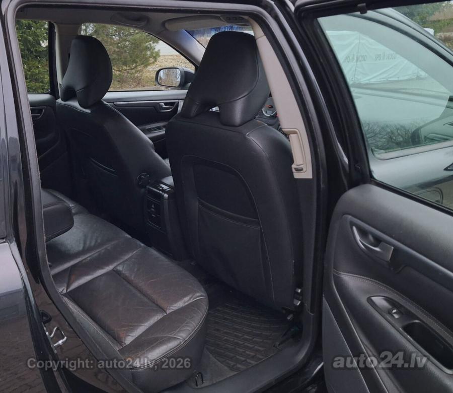 Melns Volvo V70 2007 Paide, ar dzinēja tilpumu 0.00 L un nobraukumu 384 tūkst. km par 3450 €, foto 9 vietnē AUTOMOTO.COM.LV