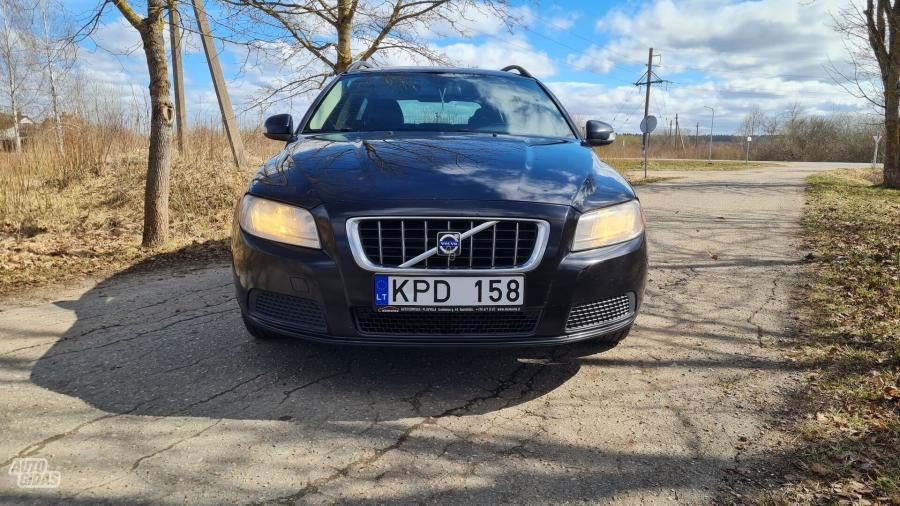 Black Volvo V70 2007 in Radviliskis, with an engine capacity of 2.40 L and mileage of 343 thousand km for 2999 €, photo 3 on AUTOMOTO.COM.LV