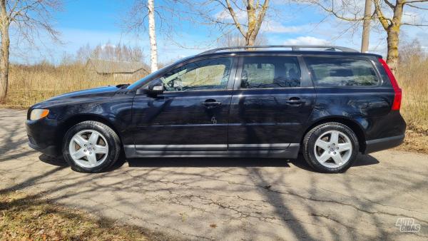 Melns Volvo V70 2007 Radviliškis, ar dzinēja tilpumu 2.40 L un nobraukumu 343 tūkst. km par 2999 €, foto 5 vietnē AUTOMOTO.COM.LV