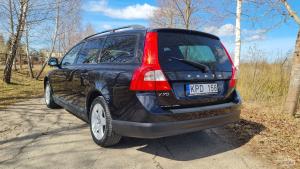 Black Volvo V70 2007 in Radviliskis, with an engine capacity of 2.40 L and mileage of 343 thousand km for 2999 €, photo 9 on AUTOMOTO.COM.LV