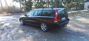 Black Volvo V70 2007 in Sirvintos, with an engine capacity of 2.40 L and mileage of 265 thousand km for 2649 €, photo 7 on AUTOMOTO.COM.LV