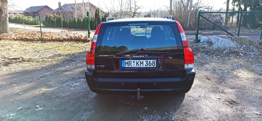 Black Volvo V70 2007 in Sirvintos, with an engine capacity of 2.40 L and mileage of 265 thousand km for 2649 €, photo 8 on AUTOMOTO.COM.LV
