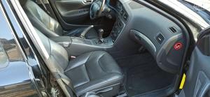 Black Volvo V70 2007 in Sirvintos, with an engine capacity of 2.40 L and mileage of 265 thousand km for 2649 €, photo 15 on AUTOMOTO.COM.LV