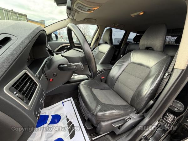 Melns Volvo V70 2007 Tartu, ar dzinēja tilpumu 2.40 L un nobraukumu 282 tūkst. km par 3799 €, foto 8 vietnē AUTOMOTO.COM.LV
