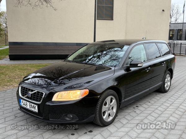 Melns Volvo V70 2007 Rapla, ar dzinēja tilpumu 2.40 L un nobraukumu 283 tūkst. km par 4899 €, foto 4 vietnē AUTOMOTO.COM.LV