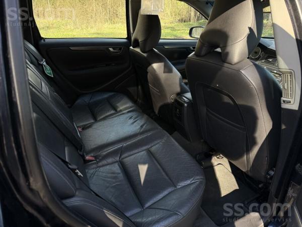 Melns Volvo V70 2007 Rīga, ar dzinēja tilpumu 2.40 L un nobraukumu 335 tūkst. km par 2690 €, foto 10 vietnē AUTOMOTO.COM.LV