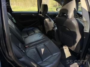 Melns Volvo V70 2007 Rīga, ar dzinēja tilpumu 2.40 L un nobraukumu 335 tūkst. km par 2690 €, foto 11 vietnē AUTOMOTO.COM.LV