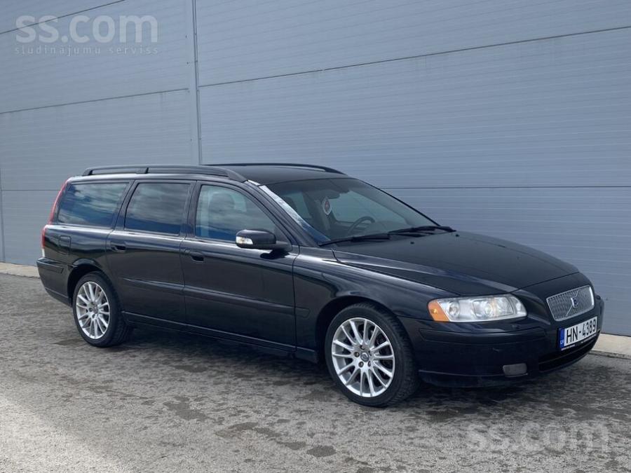 Black Volvo V70 2007 in Preili, with an engine capacity of 2.40 L and mileage of 416 thousand km for 2450 €, photo 5 on AUTOMOTO.COM.LV