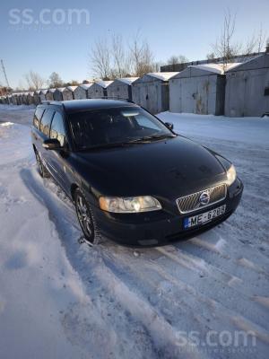 Черный Вольво В70 2007 в Огре, объемом двигателя 2.40 л и пробегом 370 тыс. км за 2300 €, фото 14 на AUTOMOTO.COM.LV
