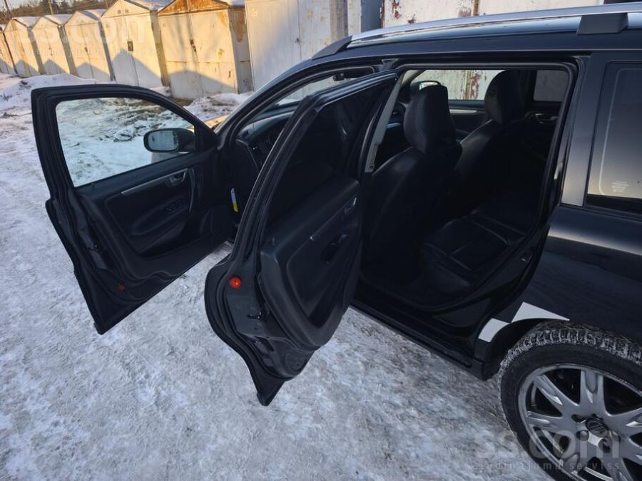 Черный Вольво В70 2007 в Огре, объемом двигателя 2.40 л и пробегом 370 тыс. км за 2300 €, фото 22 на AUTOMOTO.COM.LV