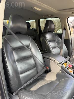 Melns Volvo V70 2007 Daugavpils, ar dzinēja tilpumu 2.40 L un nobraukumu 292 tūkst. km par 3800 €, foto 14 vietnē AUTOMOTO.COM.LV