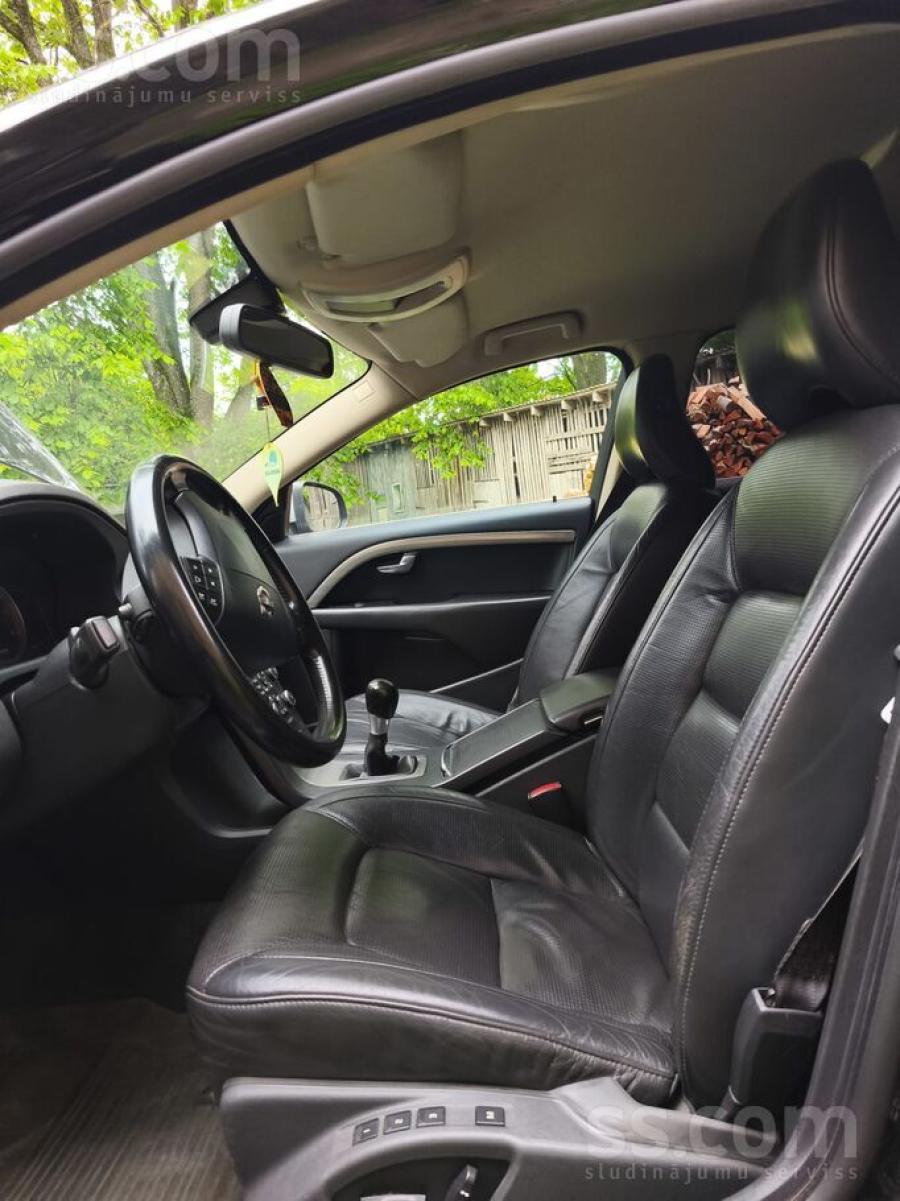 Melns Volvo V70 2007 Ventspils, ar dzinēja tilpumu 2.40 L un nobraukumu 307 tūkst. km par 3500 €, foto 6 vietnē AUTOMOTO.COM.LV