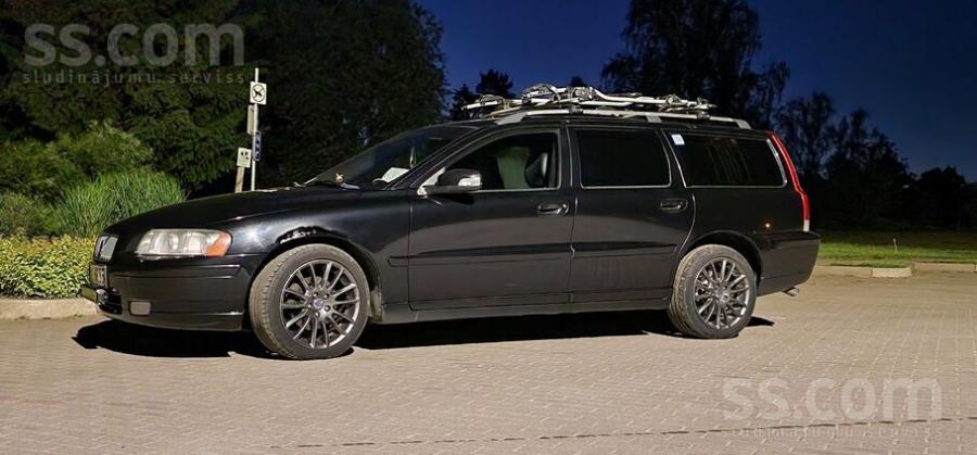 Black Volvo V70 2007 in Ogre, with an engine capacity of 2.40 L and mileage of 347 thousand km for 2700 €, photo 4 on AUTOMOTO.COM.LV