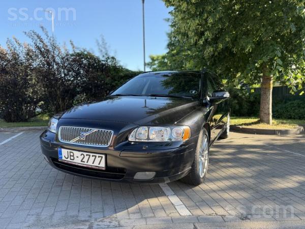 Черный Вольво В70 2007 в Елгава, объемом двигателя 2.40 л и пробегом 328 тыс. км за 2000 €, фото 6 на AUTOMOTO.COM.LV