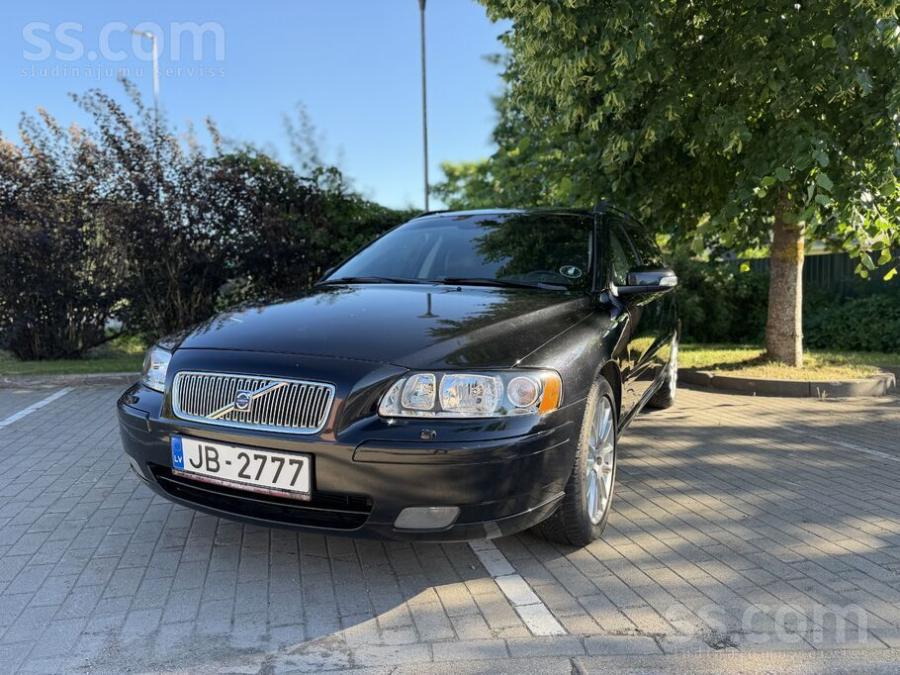 Черный Вольво В70 2007 в Елгава, объемом двигателя 2.40 л и пробегом 328 тыс. км за 2000 €, фото 7 на AUTOMOTO.COM.LV