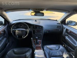 Черный Вольво В70 2007 в Елгава, объемом двигателя 2.40 л и пробегом 328 тыс. км за 2000 €, фото 10 на AUTOMOTO.COM.LV