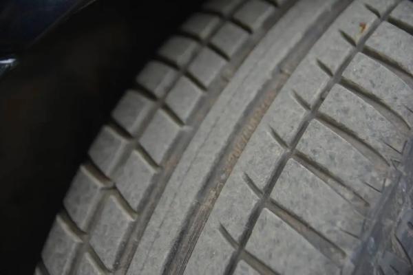 Melns Volvo V70 2007 Rīga, ar dzinēja tilpumu 2.40 L un nobraukumu 287 tūkst. km par 3400 €, foto 6 vietnē AUTOMOTO.COM.LV