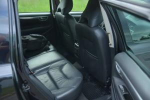 Black Volvo V70 2007 in Riga, with an engine capacity of 2.40 L and mileage of 287 thousand km for 3400 €, photo 9 on AUTOMOTO.COM.LV